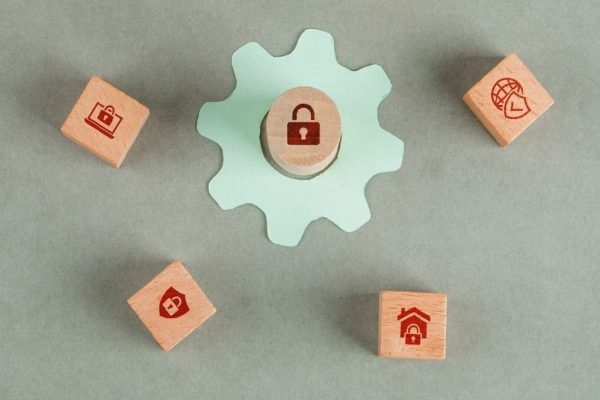 What is E-Safety - Khan Education